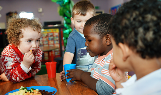 mealtimes-1 | Radmoor Day Nursery